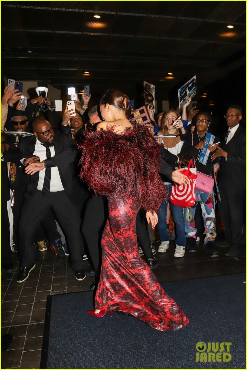 Zendaya Switches Up Her Look in the Early Morning for Met Gala 2025 After Party!: Photo 5154433 ...