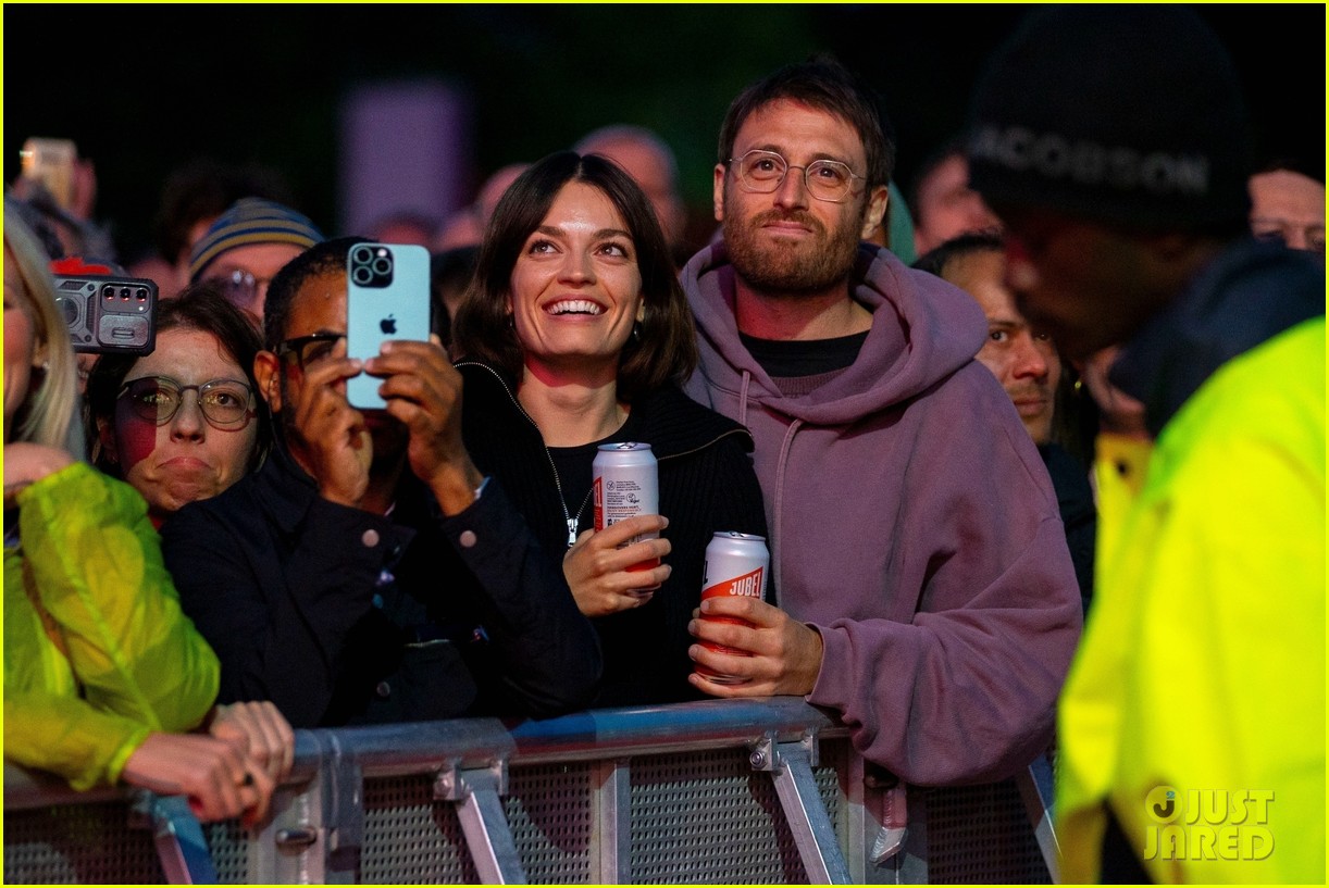 Emma Mackey & Boyfriend Martin Aleman Enjoy Very Rare Night Out at LIDO ...