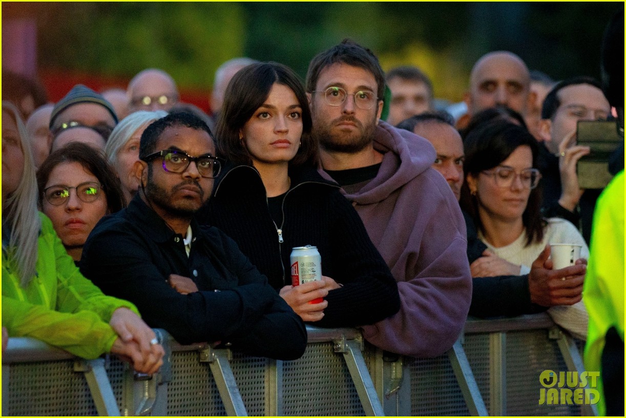 Emma Mackey & Boyfriend Martin Aleman Enjoy Very Rare Night Out at LIDO ...