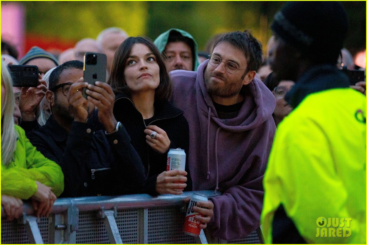 Emma Mackey & Boyfriend Martin Aleman Enjoy Very Rare Night Out at LIDO ...