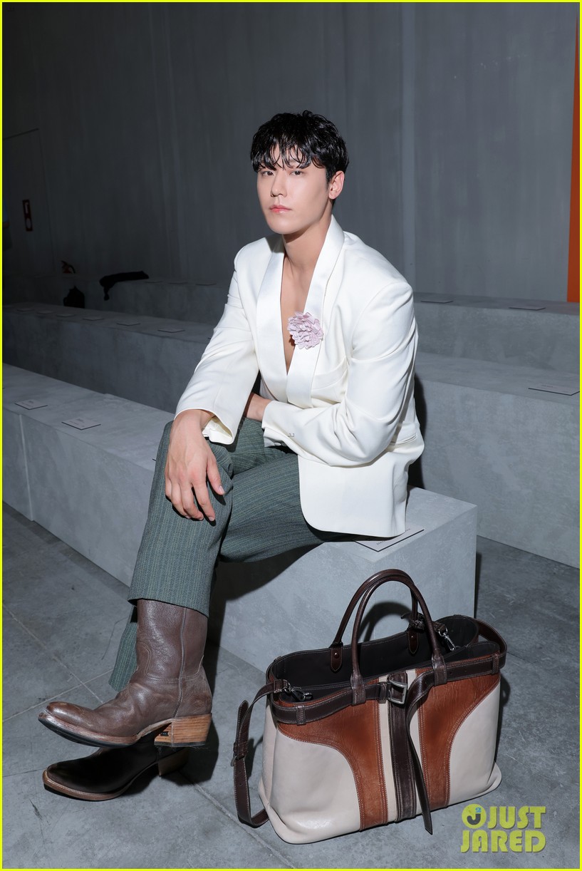 Benedict Cumberbatch, Archie Madekwe & Benito Skinner Sit Front Row at Prada Men's Show In Milan ...