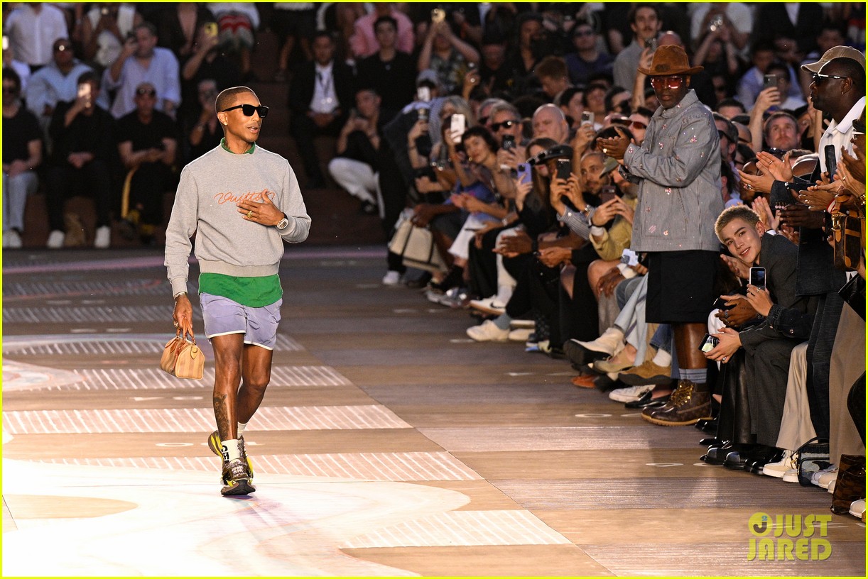 Photo: beyonce jay z louis vuitton show 07 | Photo 5175101 | Just Jared ...