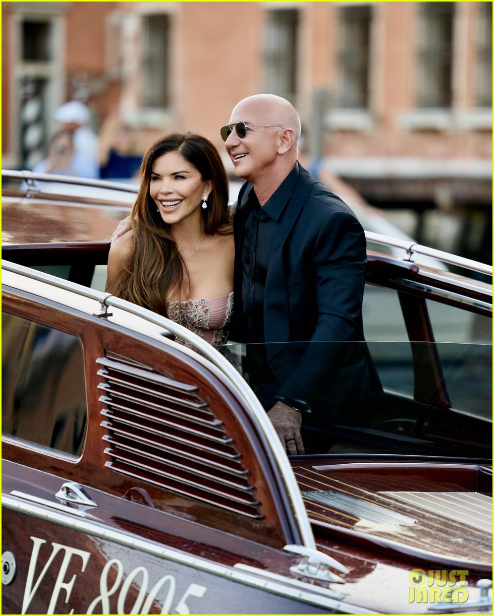 Jeff Bezos & Lauren Sanchez Throw 'Dolce Notte' Post-Wedding Party with ...