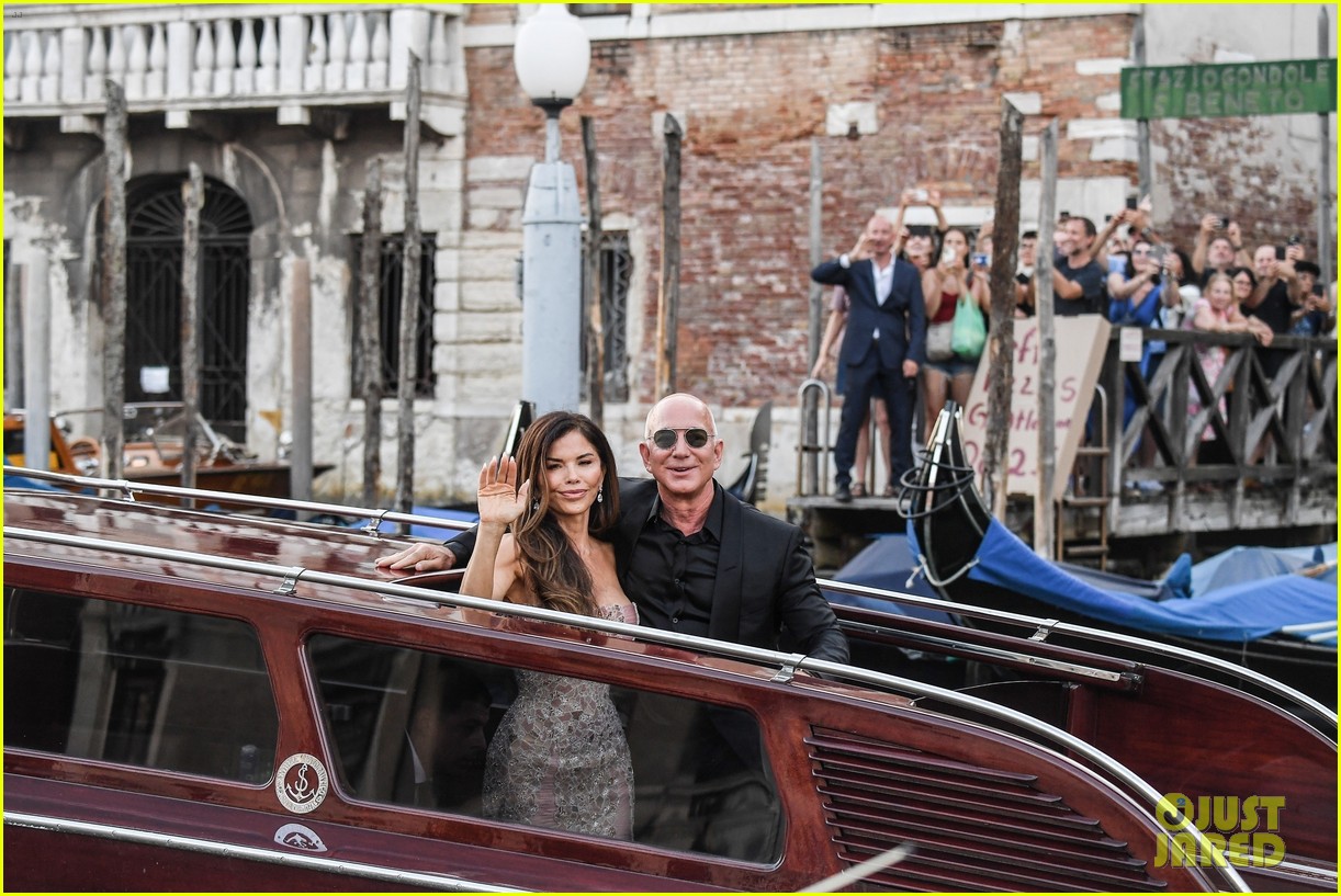 Jeff Bezos & Lauren Sanchez Throw 'Dolce Notte' Post-Wedding Party with ...