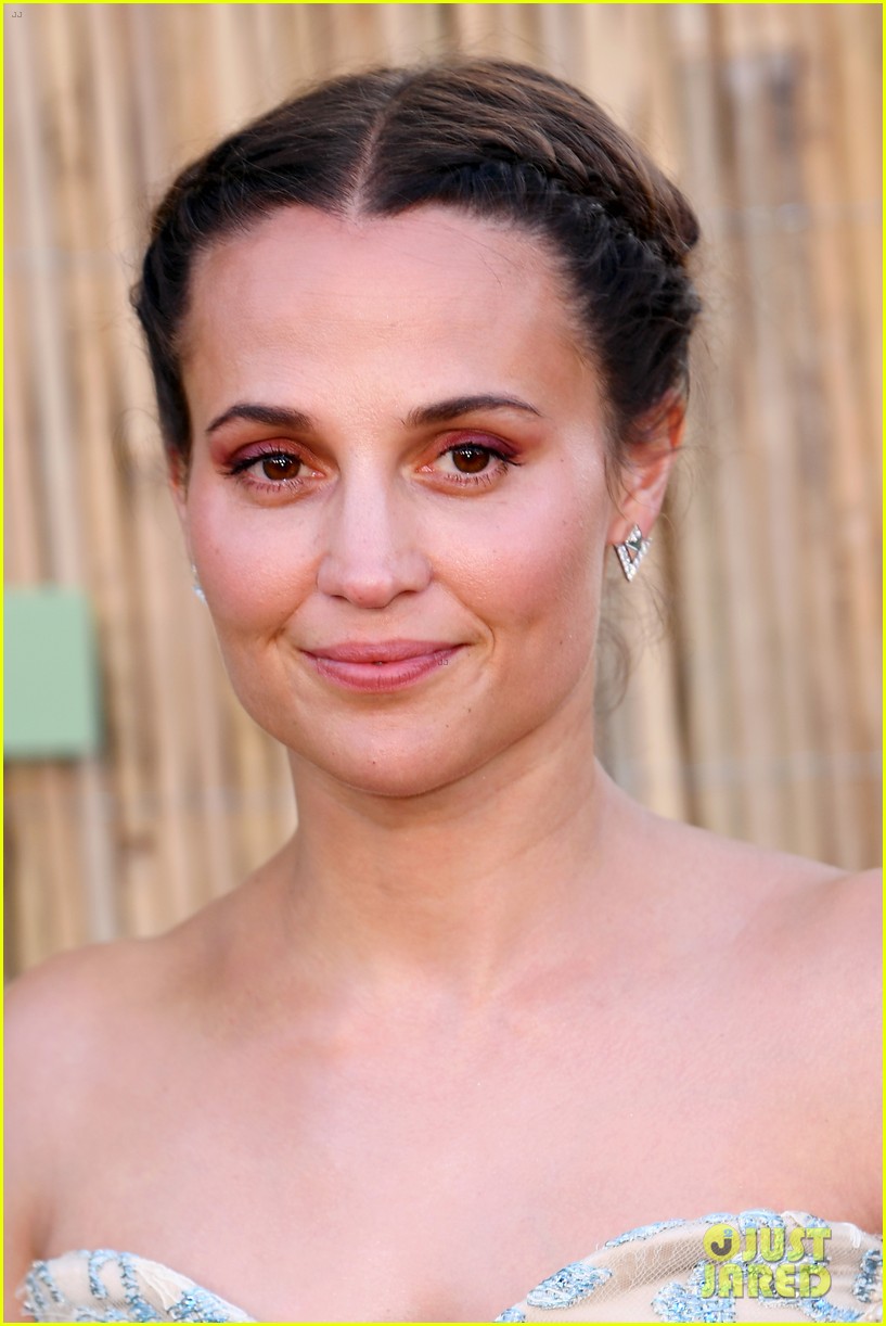 Cate Blanchett Wows in Shell-Covered Corset at Serpentine Gallery Summer Party 2025: Photo ...