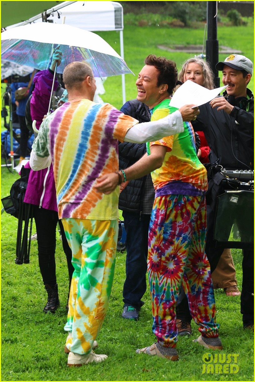 Brad Pitt & Jimmy Fallon Wear Rainbow Tie-Dye Outfits as They Film 'The ...