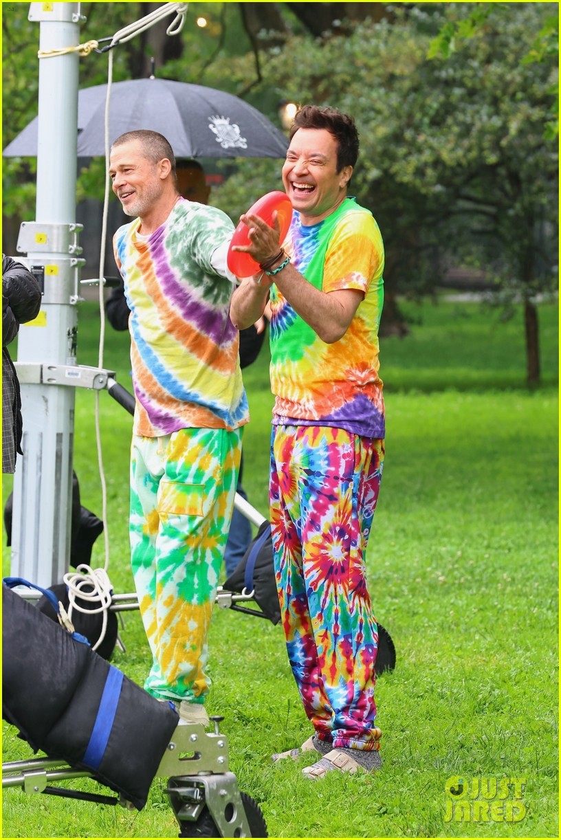Brad Pitt & Jimmy Fallon Wear Rainbow Tie-Dye Outfits as They Film 'The ...