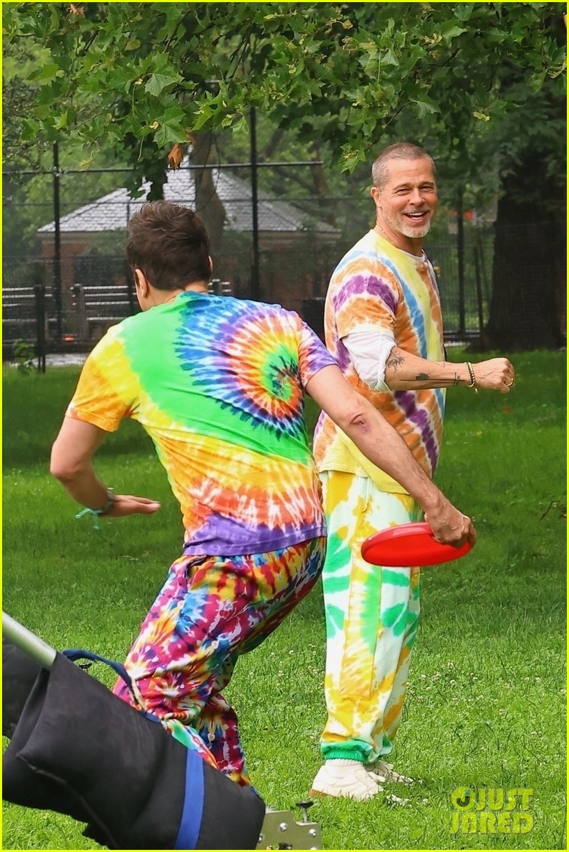 Brad Pitt & Jimmy Fallon Wear Rainbow Tie-Dye Outfits as They Film 'The ...