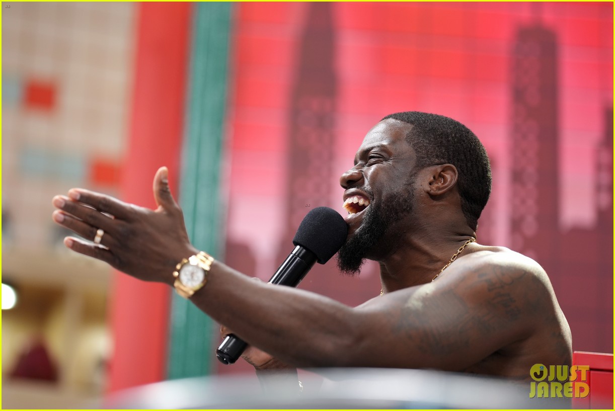 Tom Brady Goes Shirtless & Looks Ripped While Doing a Live Cold Plunge ...