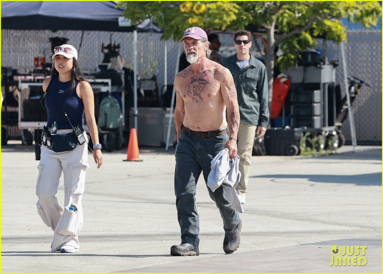 Josh Brolin Goes Shirtless on 'Whalefall' Set in San Pedro: Photo ...