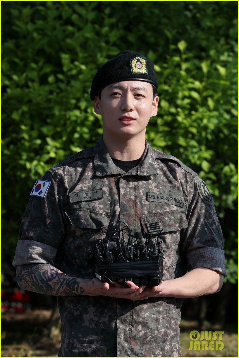 BTS Members Jimin, Jungkook, RM & V Discharged From Military Service ...