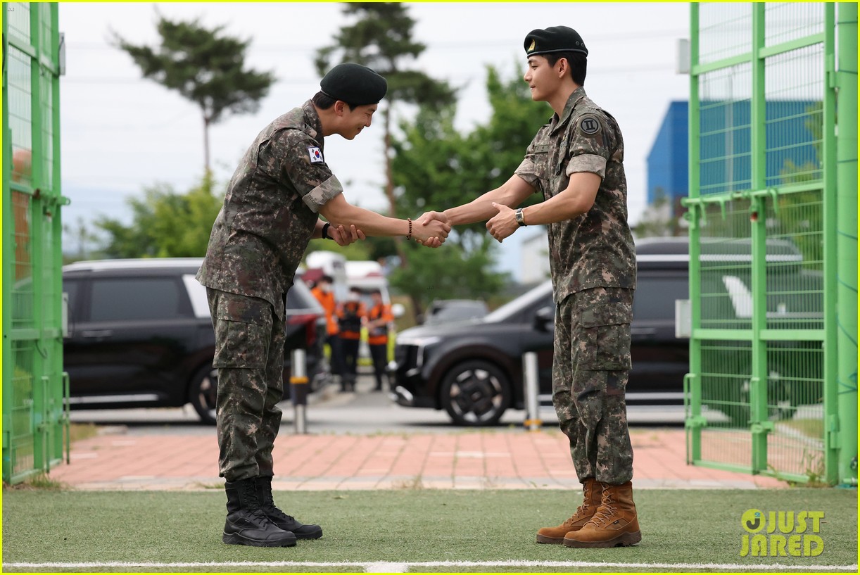 BTS Members Jimin, Jungkook, RM & V Discharged From Military Service: Photo 5170987 | Music ...