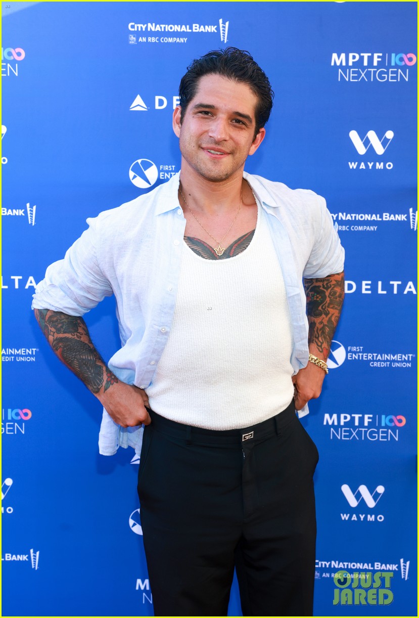 Joshua Jackson & Busy Philipps Have a 'Dawson's Creek' Reunion at MPTF ...