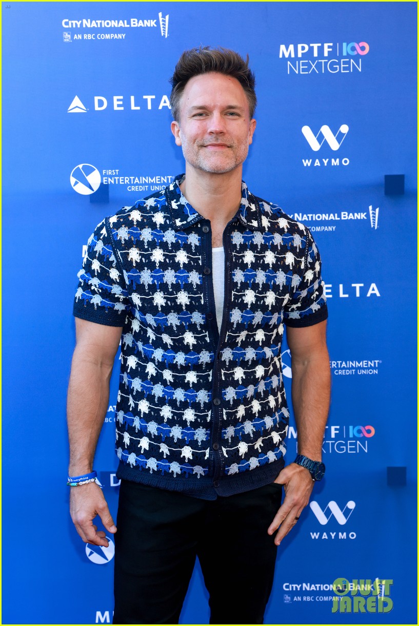 Joshua Jackson & Busy Philipps Have a 'Dawson's Creek' Reunion at MPTF ...