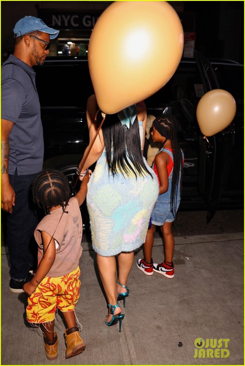 Cardi B Brings Her Kids Kulture & Wave to Her Whipshots Chocolate Shop ...