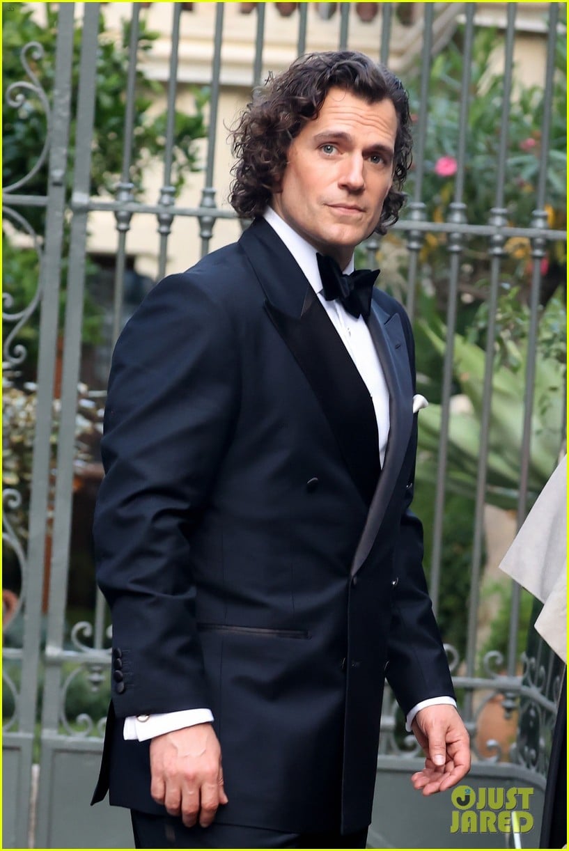 Henry Cavill & Natalie Viscuso Make Rare Red Carpet Appearance at ...