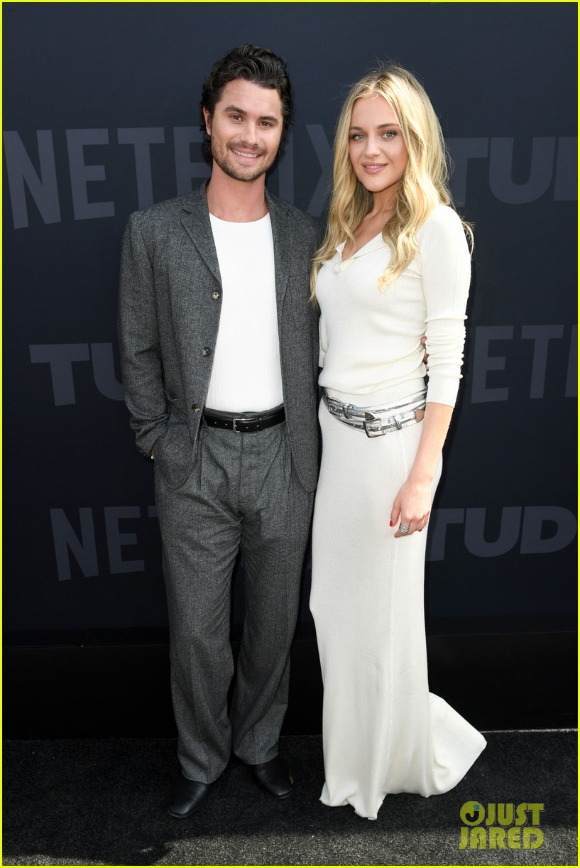 Photo: every celebrity at netflix tudum live event 22 | Photo 5166139 ...