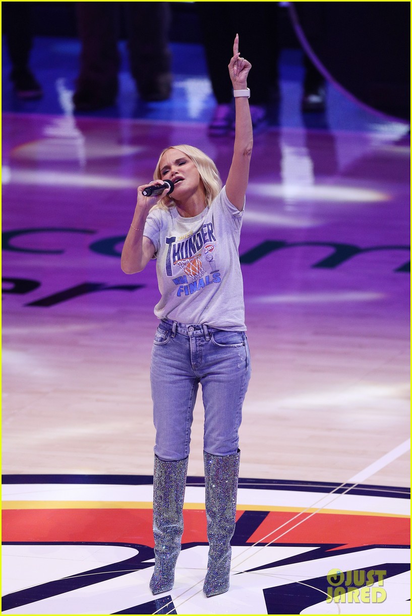 Kristin Chenoweth's National Anthem at NBA Finals Included Her ...