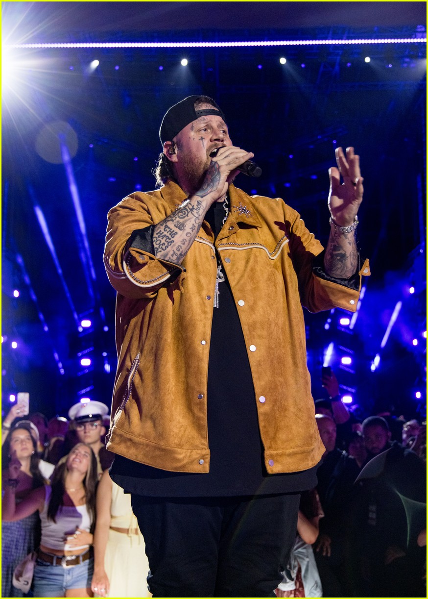 CMA Fest 2025: Performers Lineup & Song List for ABC TV Special ...