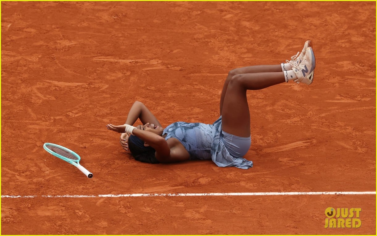 Coco Gauff Wins the 2025 French Open After Epic Comeback Against Aryna Sabalenka: Photo 5168452 ...