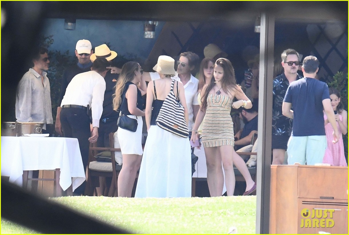 Bradley Cooper Joins Oscar Isaac, Rob Lowe & More For Star-Studded ...