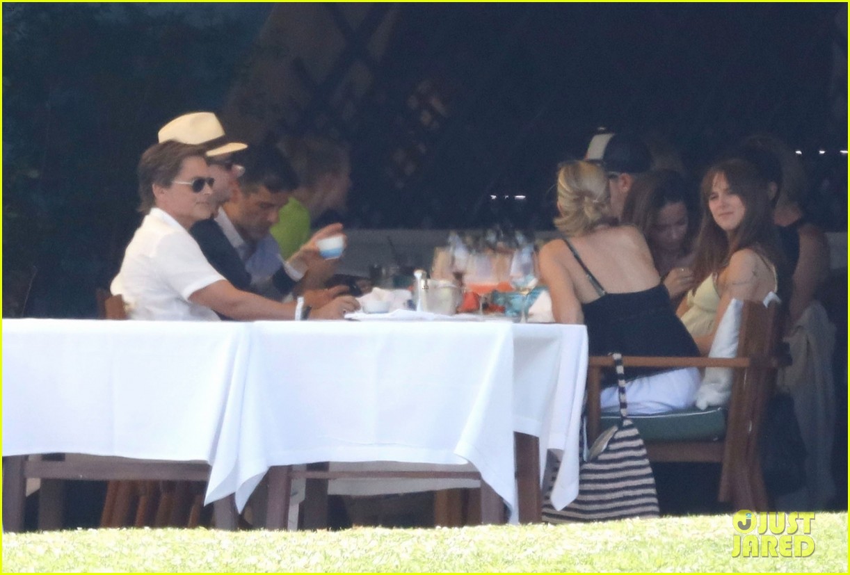 Bradley Cooper Joins Oscar Isaac, Rob Lowe & More For Star-Studded ...