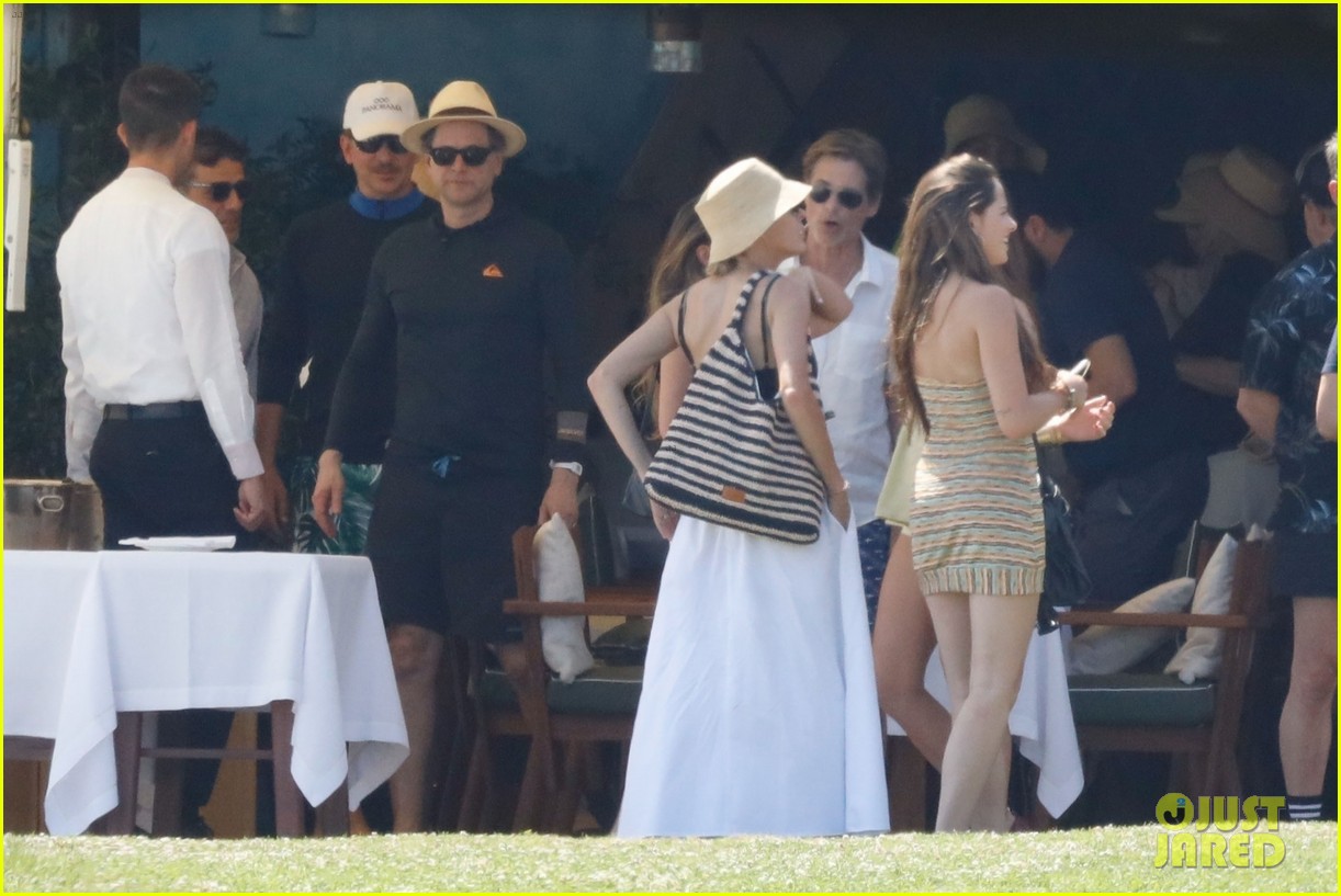 Bradley Cooper Joins Oscar Isaac, Rob Lowe & More For Star-Studded ...