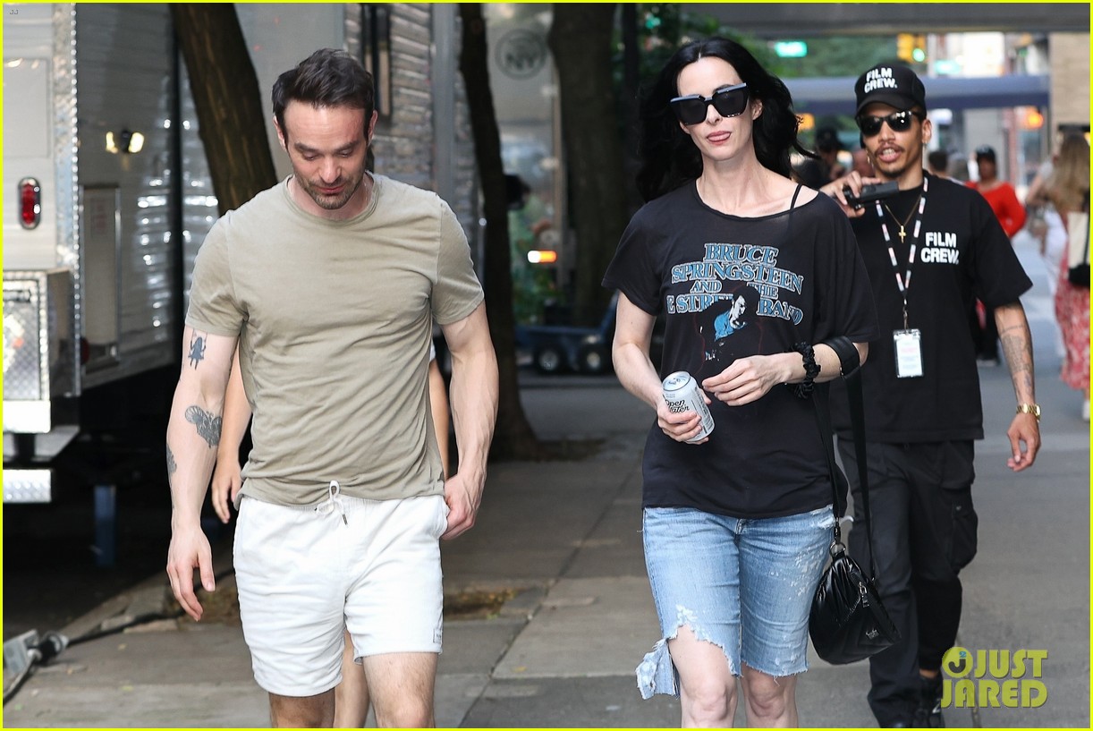 Charlie Cox & Krysten Ritter Reunite on 'Daredevil: Born Again' Set: Photo 5172680 | Charlie Cox ...