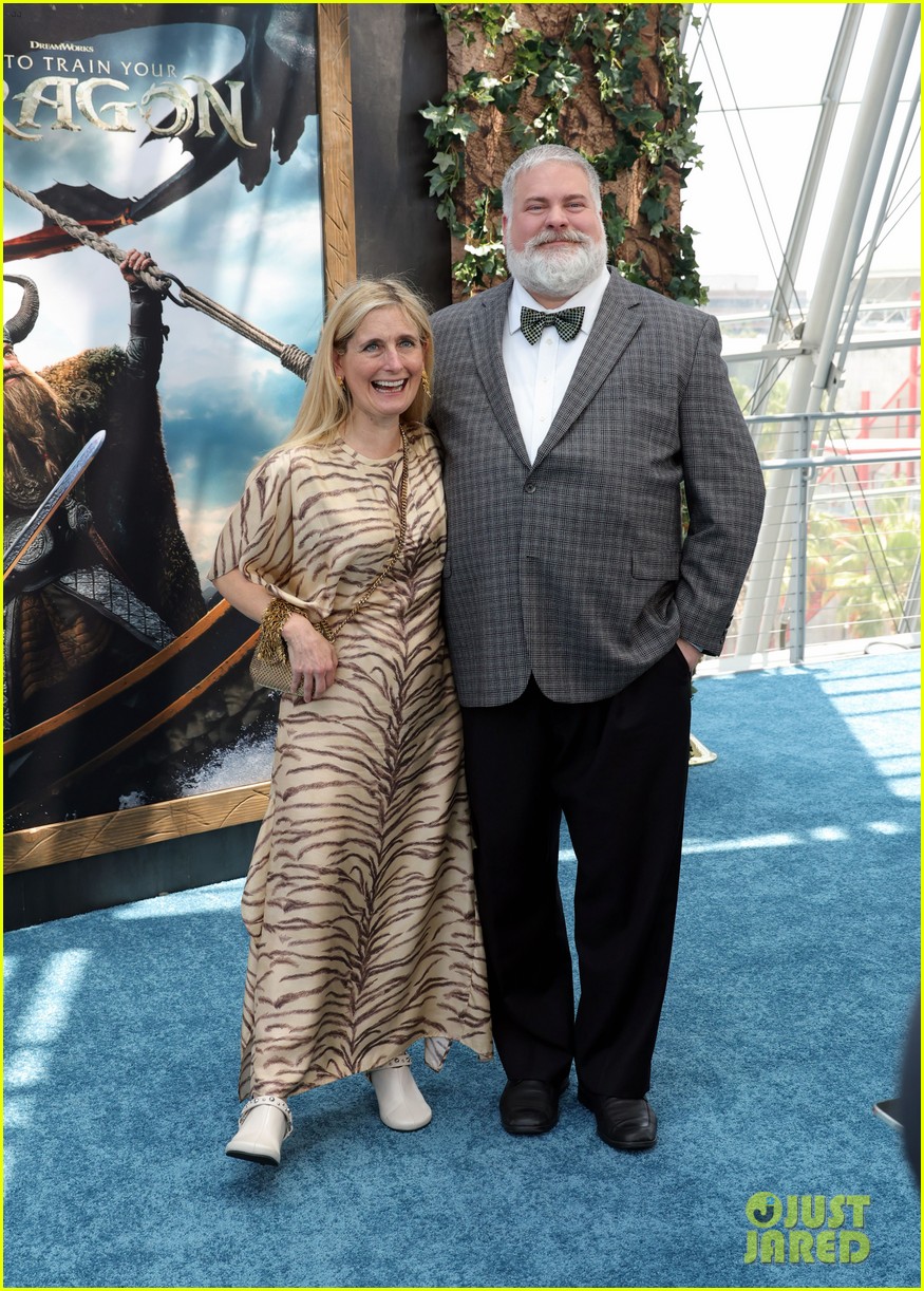 Gerard Butler & Longtime Love Morgan Brown Flex at 'How to Train Your ...