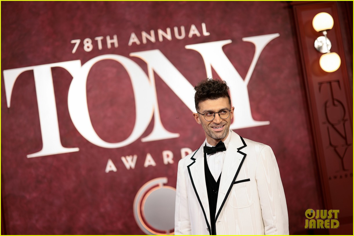 Photo: cole escola tony awards 07 | Photo 5169191 | Just Jared ...