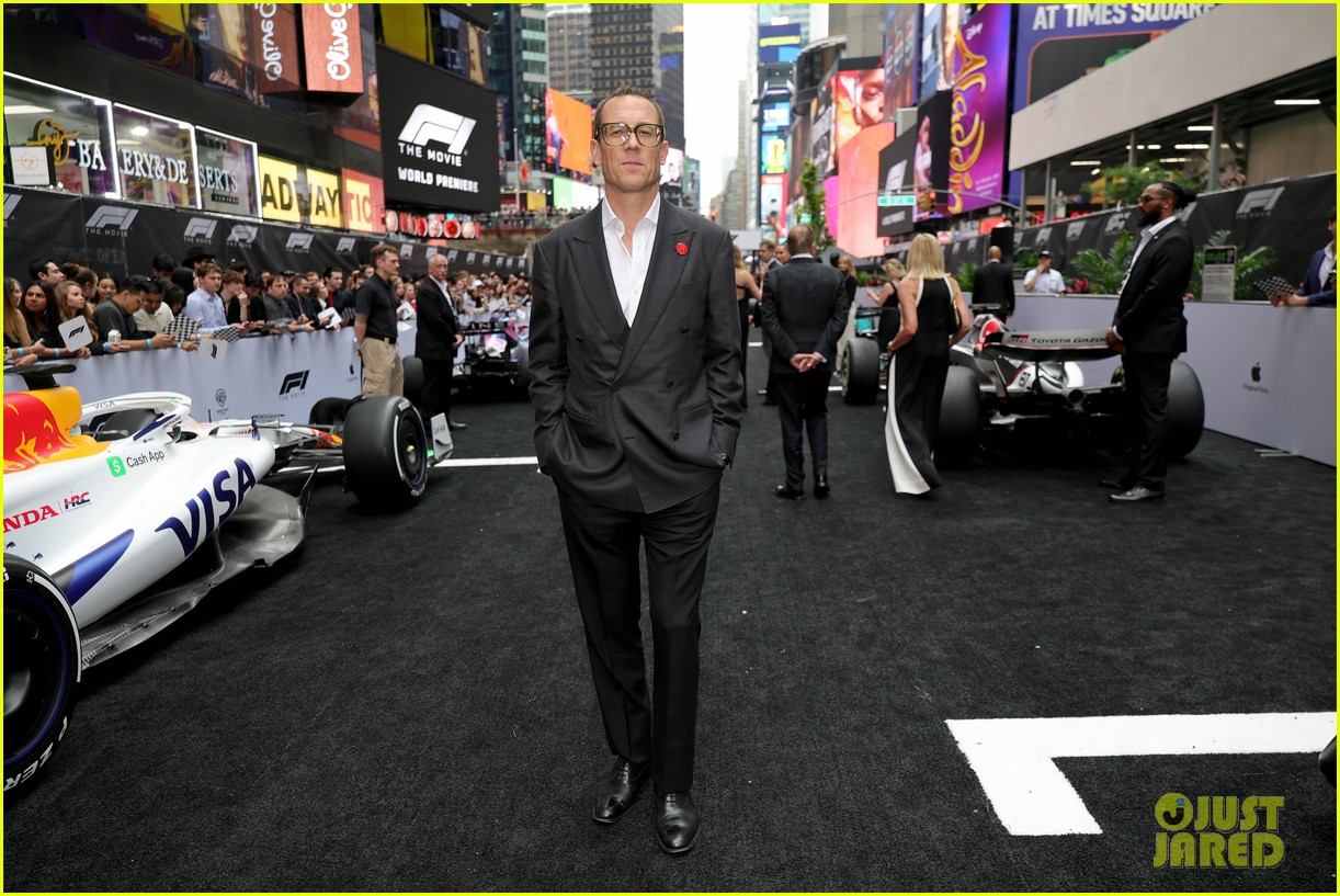 'F1 The Movie' Cast, Including Brad Pitt & Damson Idris, Assembles at ...