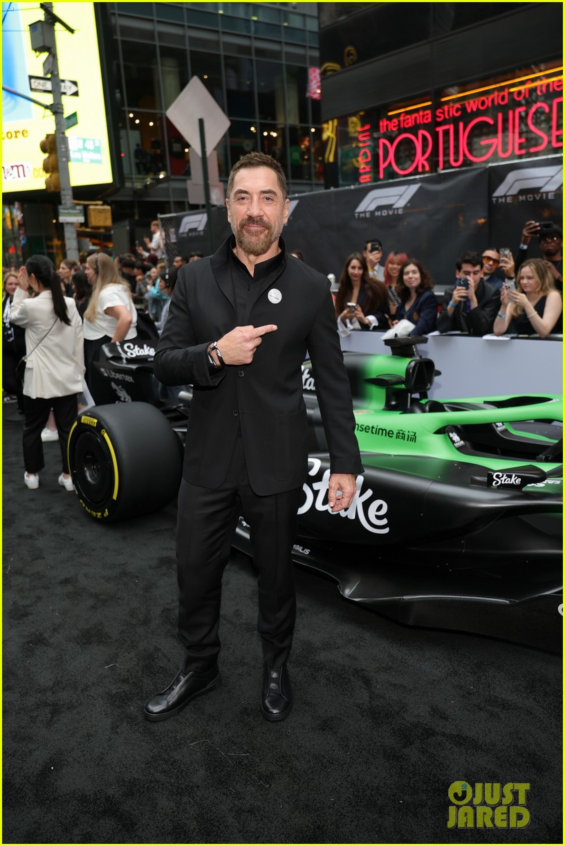 'F1 The Movie' Cast, Including Brad Pitt & Damson Idris, Assembles at ...