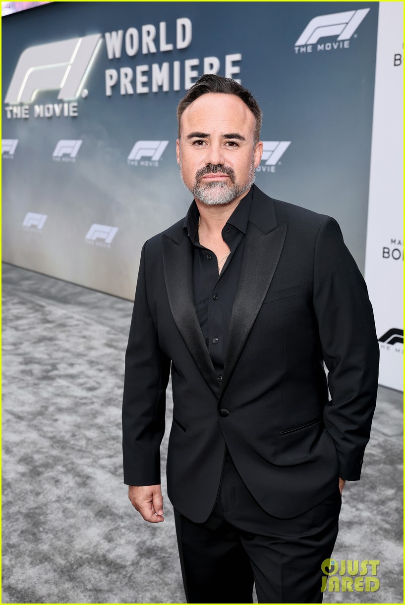 'F1 The Movie' Cast, Including Brad Pitt & Damson Idris, Assembles at ...