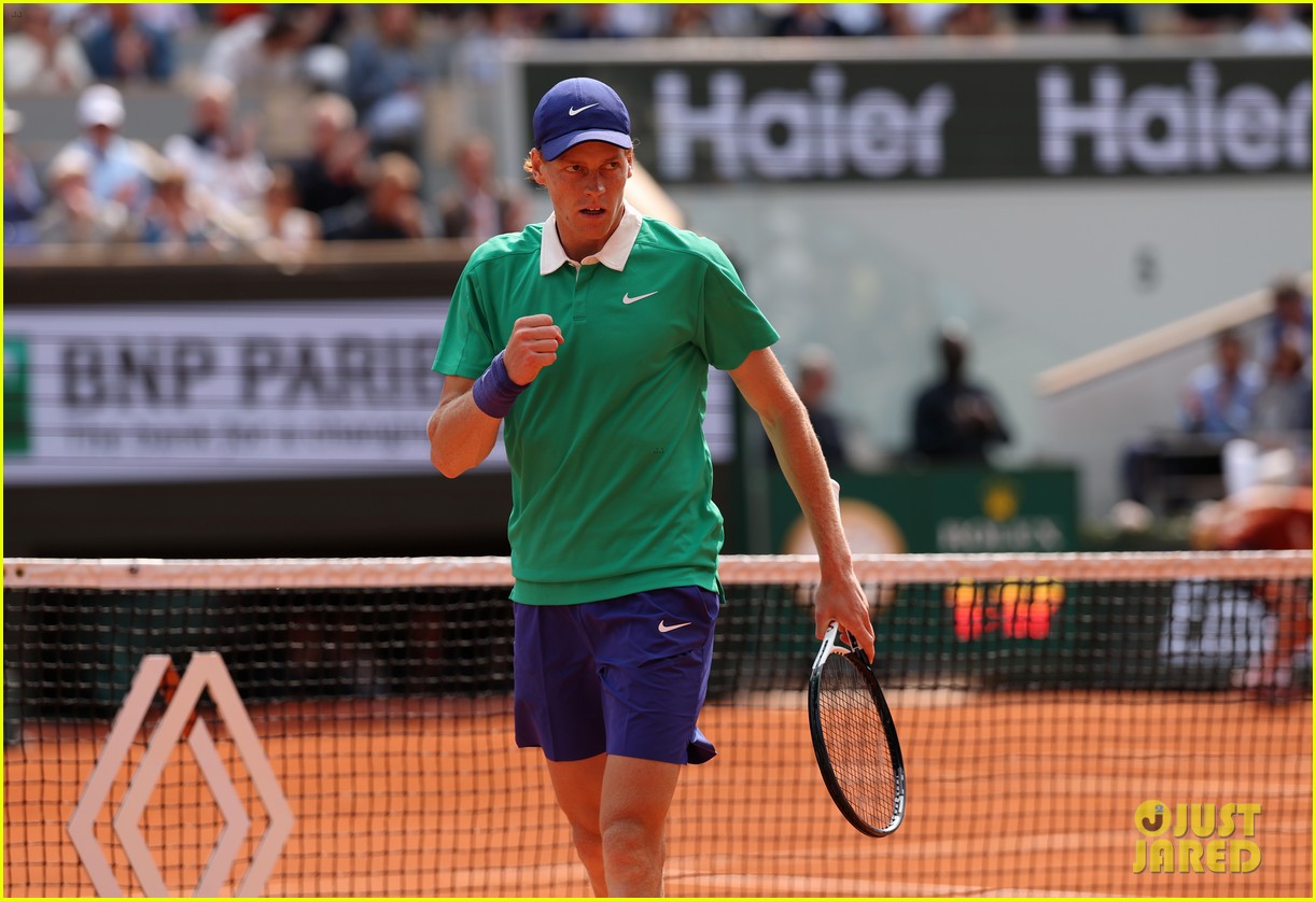 French Open Glory: Carlos Alcaraz Reclaims Roland Garros With Win Over ...