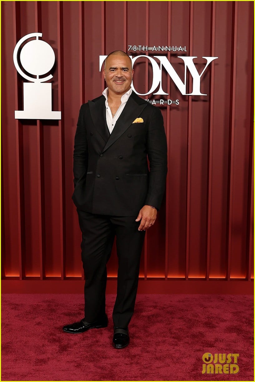 Broadway's Original 'Hamilton' Cast Reunites on Tony Awards 2025 Red ...