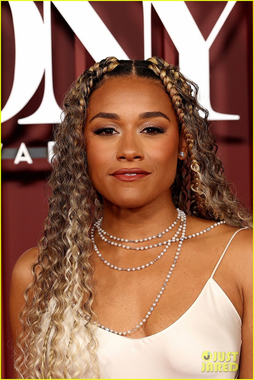 Broadway's Original 'Hamilton' Cast Reunites on Tony Awards 2025 Red ...