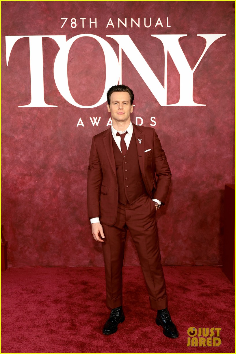 Broadway's Original 'Hamilton' Cast Reunites on Tony Awards 2025 Red ...