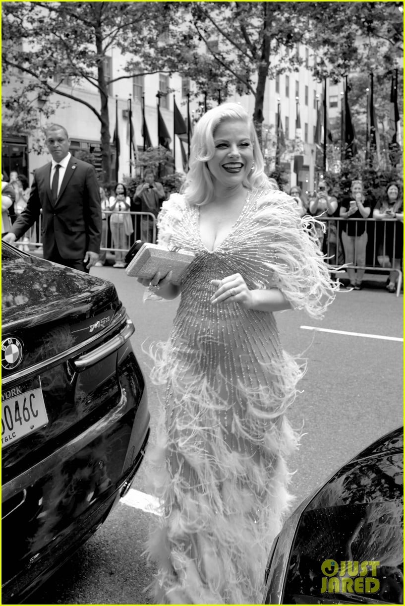 'Death Becomes Her' Stars Megan Hilty & Jennifer Simard Are Color ...