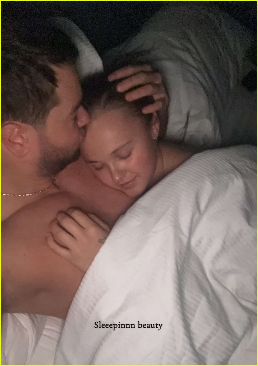 Chris Hughes Shares Photo in Bed With JoJo Siwa Amid New Romance: Photo 5166458 | Photos | Just ...