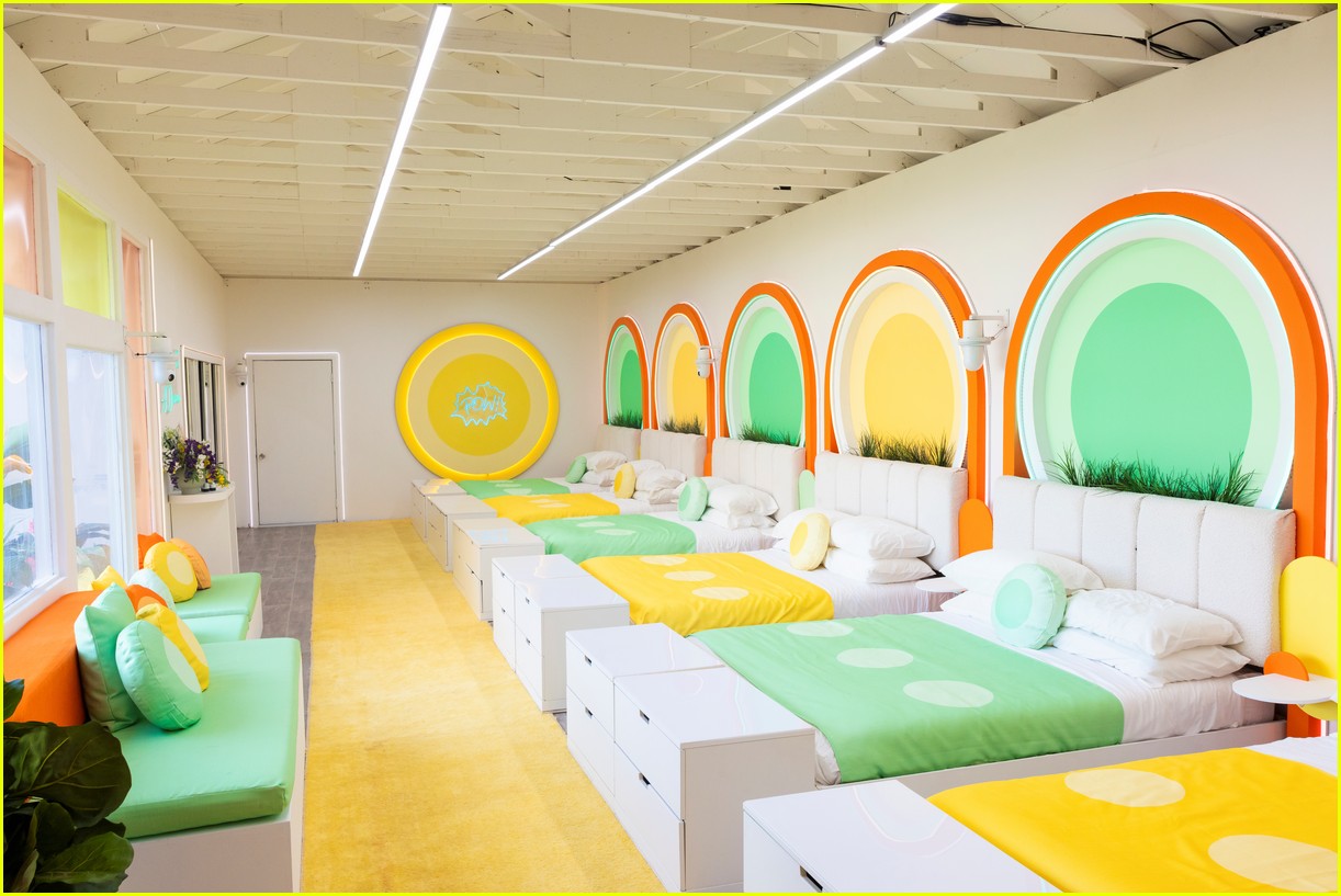 'Love Island USA' Reveals First Look at New Casa Amor Villa & Islanders ...