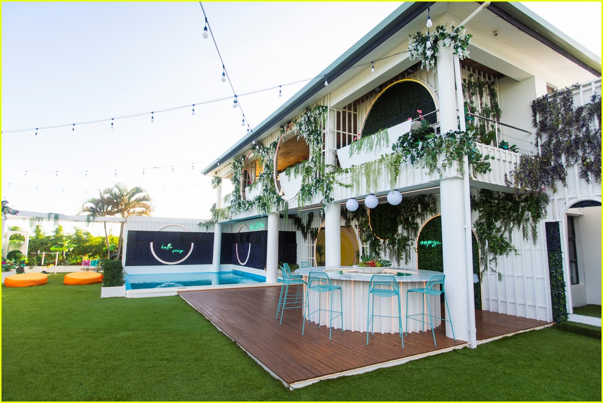 'Love Island USA' Reveals First Look at New Casa Amor Villa & Islanders ...