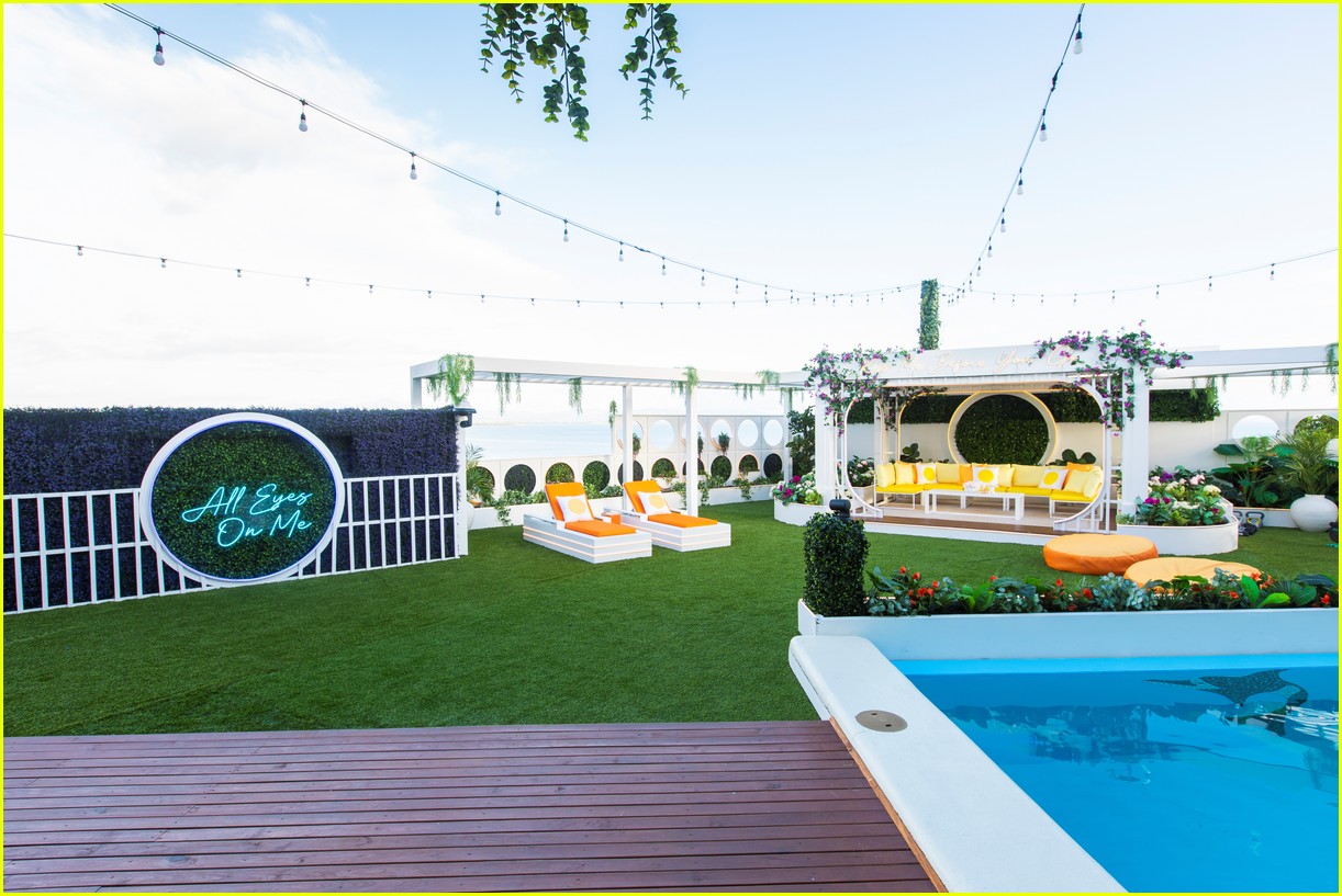 'Love Island USA' Reveals First Look at New Casa Amor Villa & Islanders ...