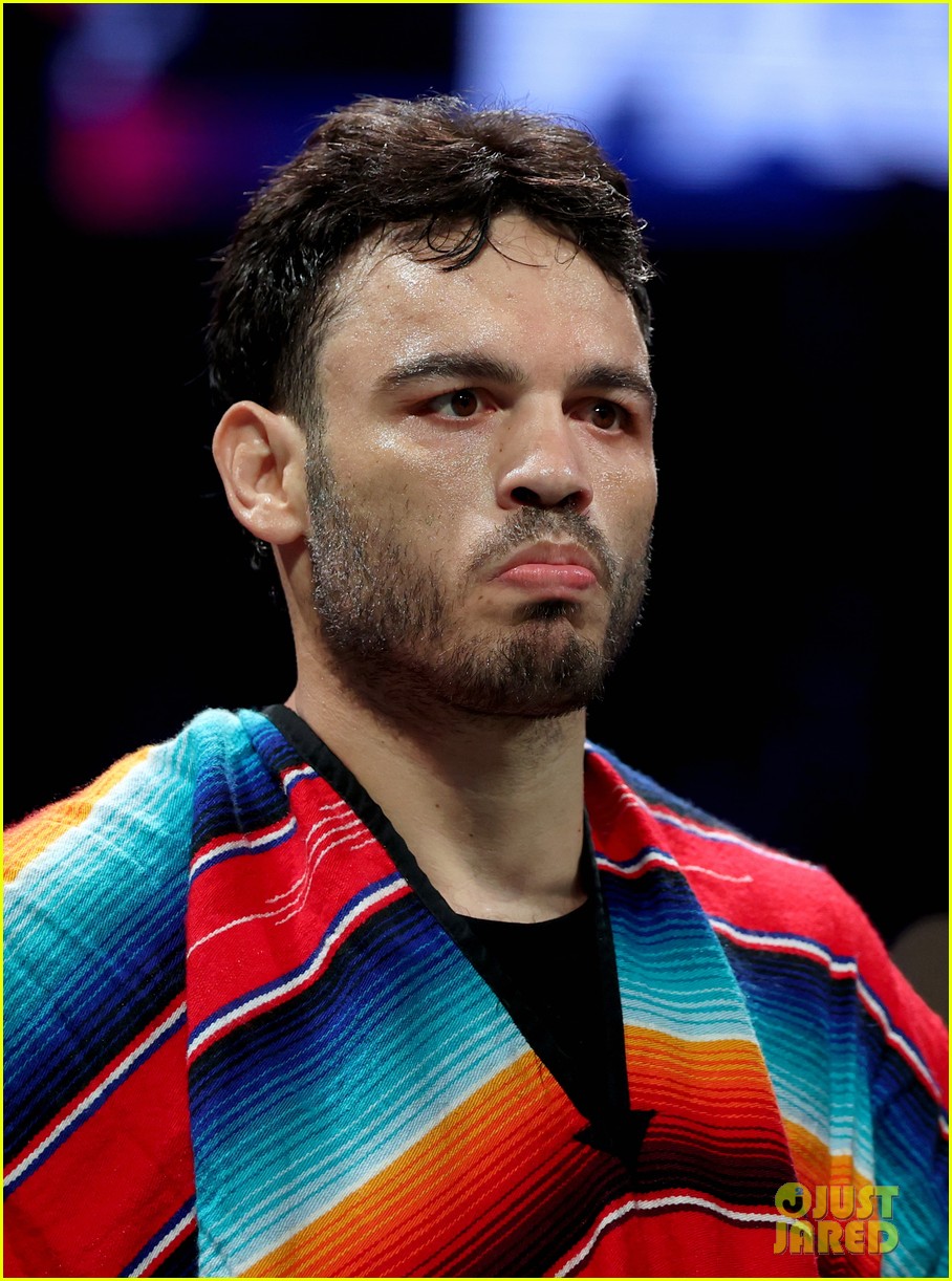 Who Won the Jake Paul Vs Julio Cesar Chavez Jr Fight? Winner Revealed ...