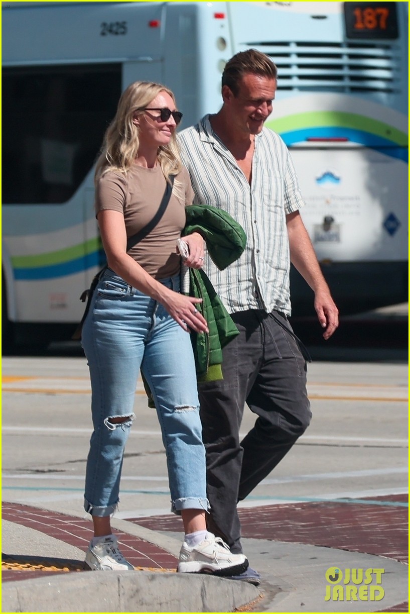 Jason Segel Is Engaged to Dancer Kayla Radomski, Couple Spotted After ...