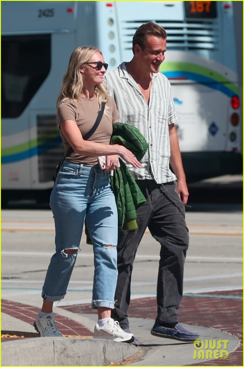 Jason Segel Is Engaged to Dancer Kayla Radomski, Couple Spotted After ...