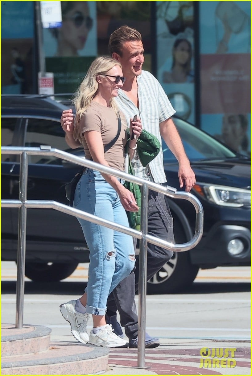 Jason Segel Is Engaged to Dancer Kayla Radomski, Couple Spotted After ...