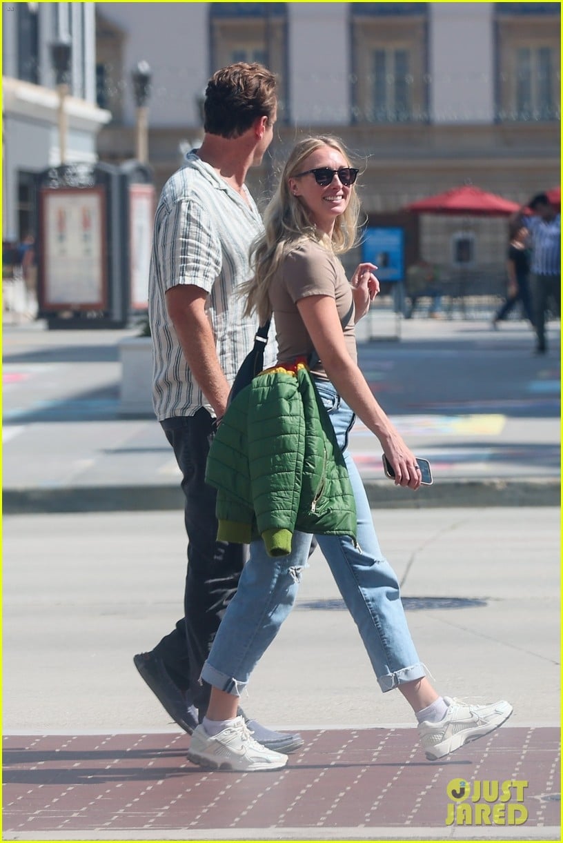 Jason Segel Is Engaged to Dancer Kayla Radomski, Couple Spotted After ...