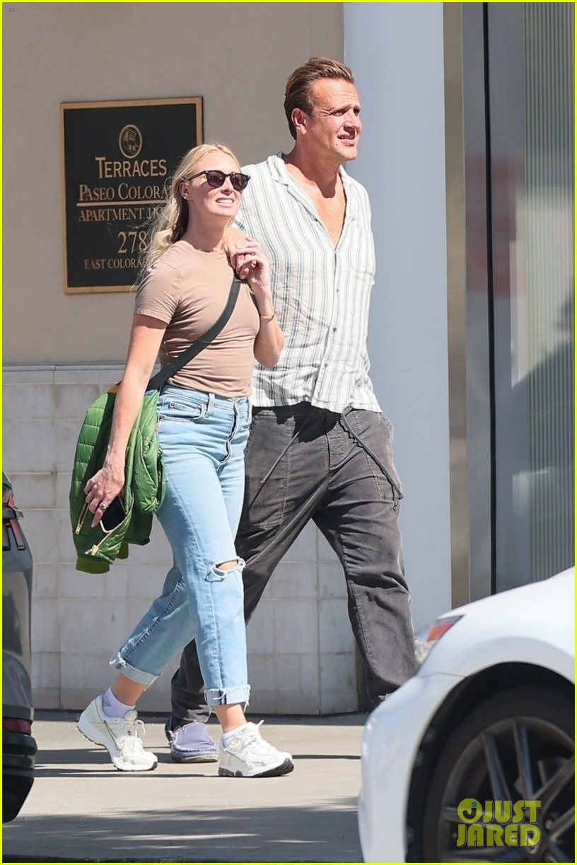 Jason Segel Is Engaged to Dancer Kayla Radomski, Couple Spotted After ...