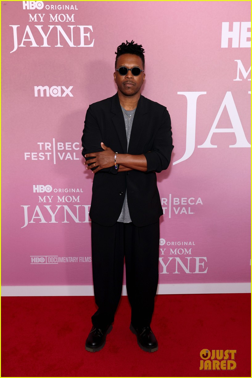 Mariska Hargitay is Joined by Husband Peter Hermann, Their Kids, & Tons of Stars at 'My Mom ...