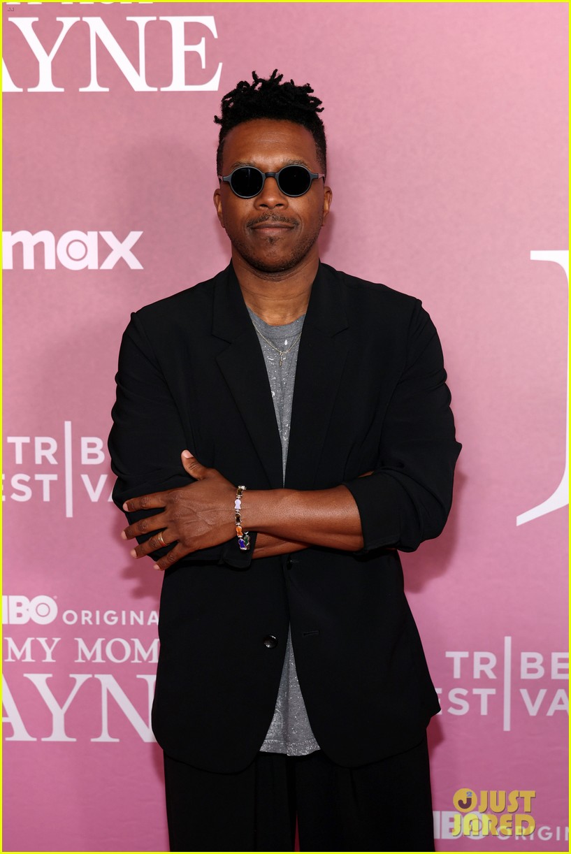 Mariska Hargitay is Joined by Husband Peter Hermann, Their Kids, & Tons ...